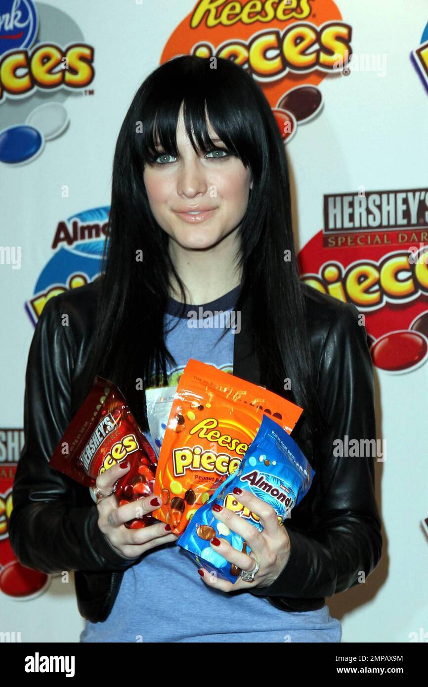 Ashlee Simpson inroduces the new Hershey's Pieces candy at The Hershey ...