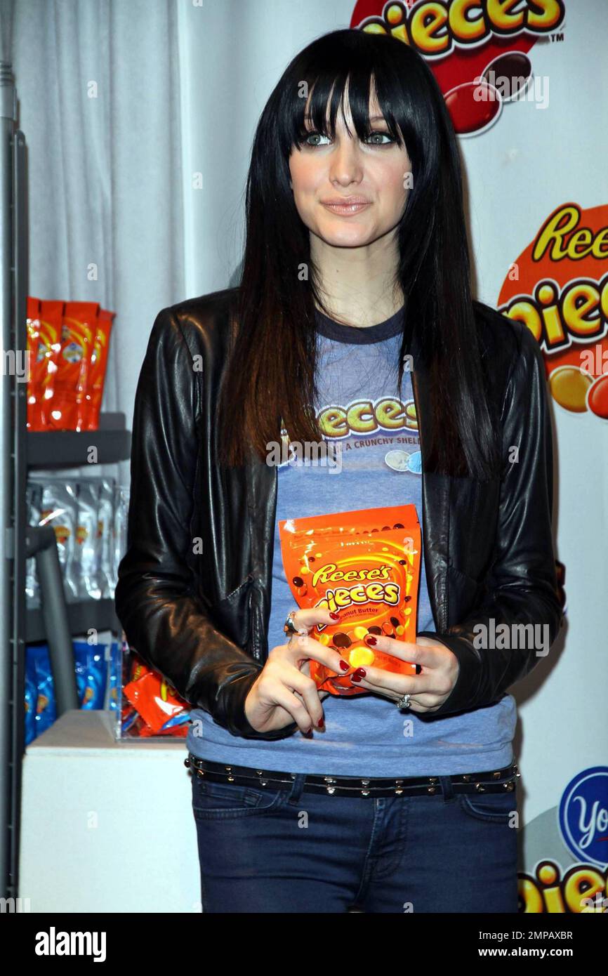 Ashlee Simpson inroduces the new Hershey's Pieces candy at The Hershey ...