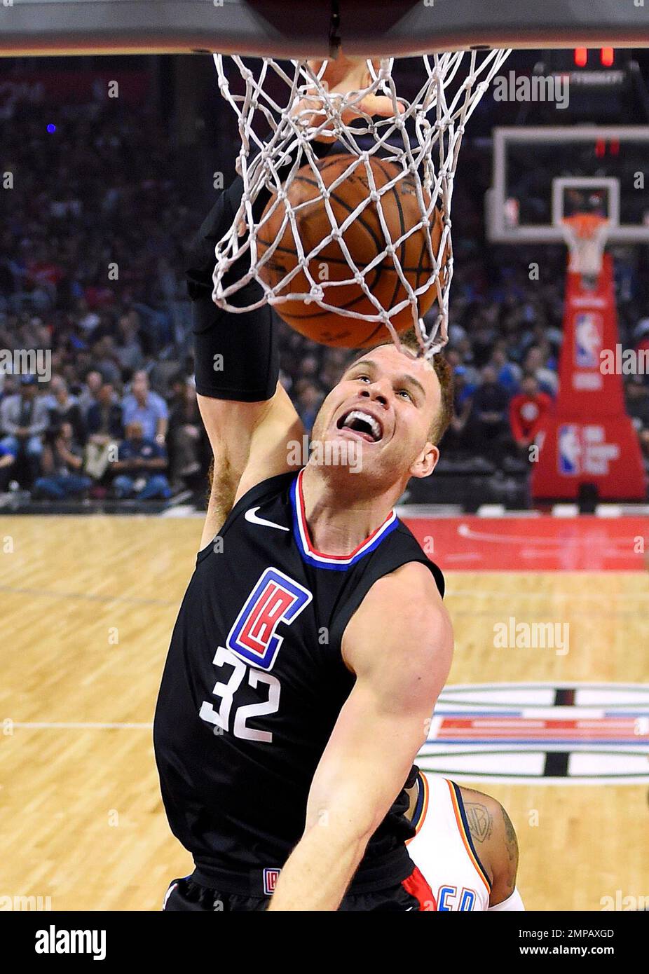 Los Angeles Clippers forward Blake Griffin dunks during the first half ...