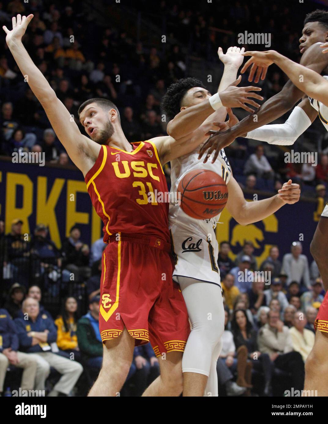 Southern California's Nick Rakocevic (31) and California's Justice ...