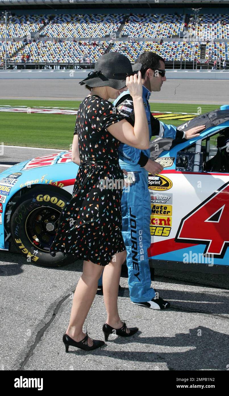 Actress Ashley Judd hid from the Florida sun under a floppy hat as she ...