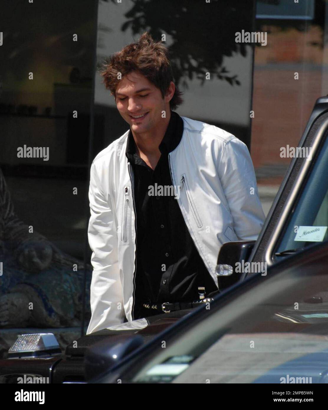 Ashton Kutcher seems to be flying high on the set of his new movie ...