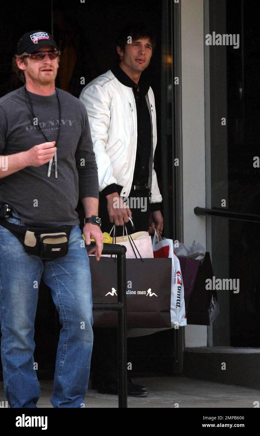 Ashton Kutcher seems to be flying high on the set of his new movie ...