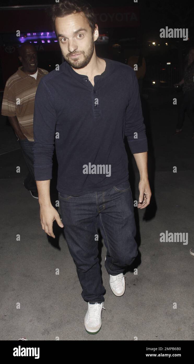 'New Girl' star Jake Johnson was spotted arriving at the Staples center ...