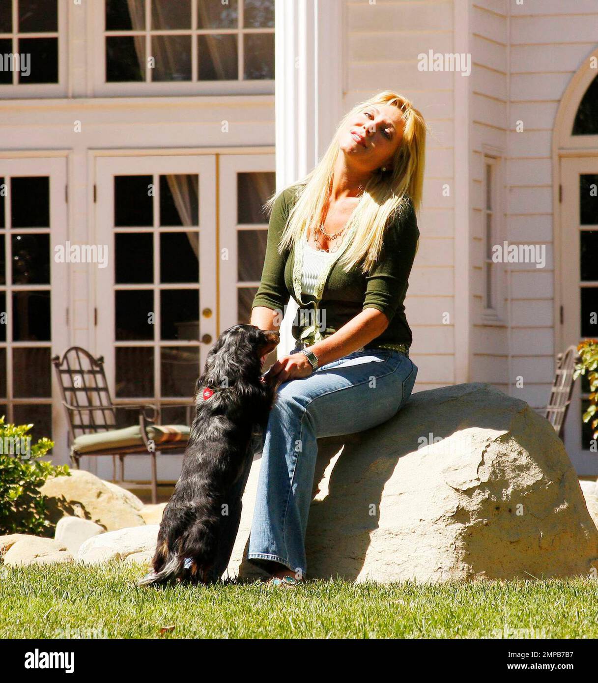 Pamela bach baywatch hi-res stock photography and images - Alamy