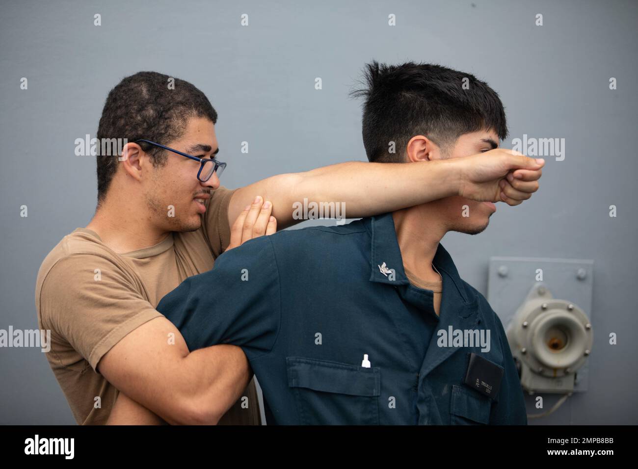 221012-N-LK647-1190 ATLANTIC OCEAN—Cryptologic Technician (Collection ...