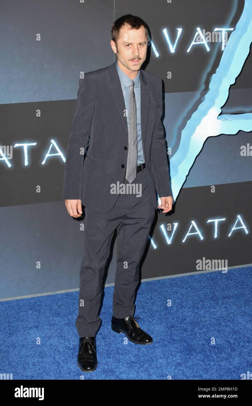 Giovanni Ribisi at the Los Angeles Premiere of Avatar at Mann's Grauman ...