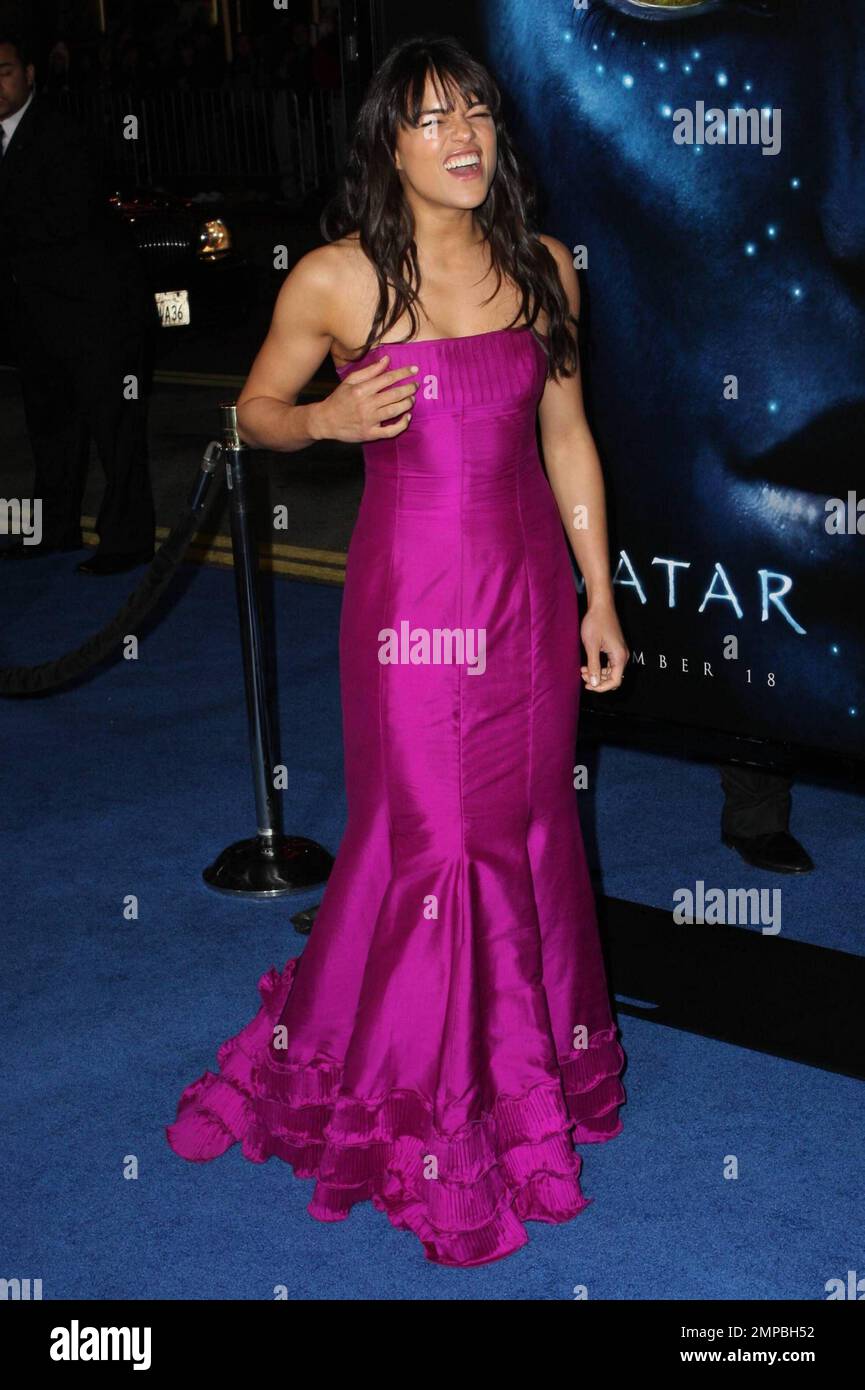Michelle Rodriguez at the Los Angeles Premiere of Avatar at Mann's ...