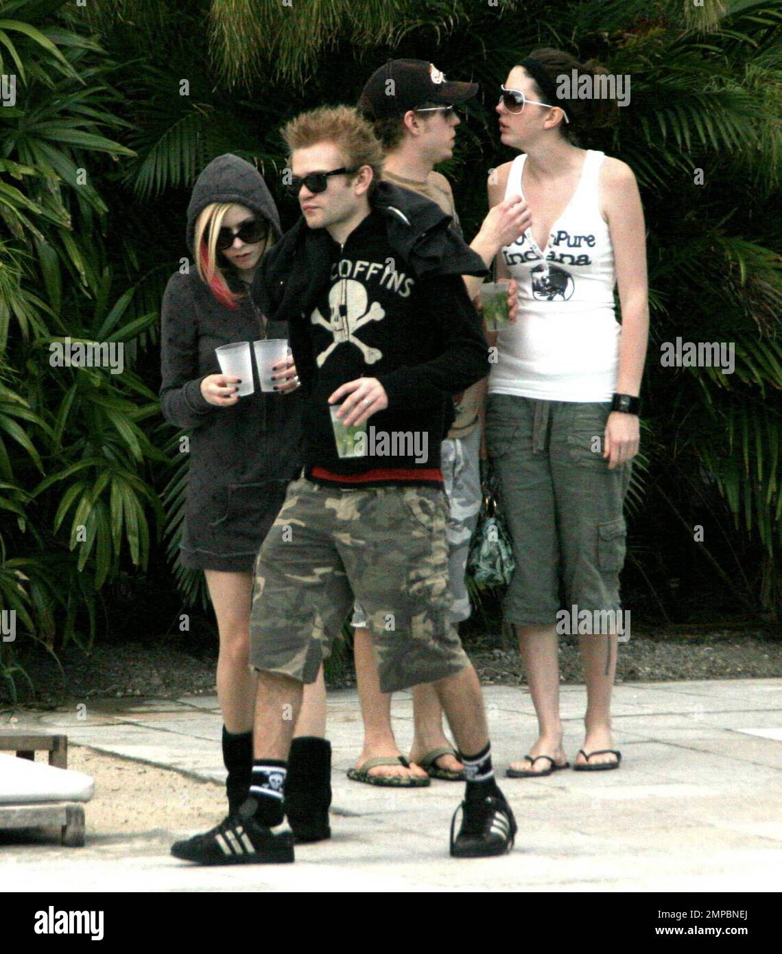 Avril Lavigne and hubby Deryck Whibley get the party started while on ...