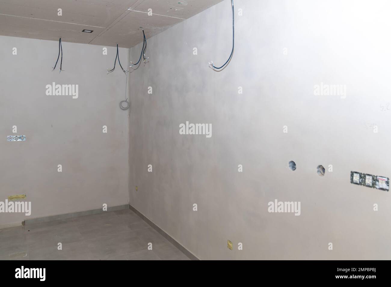 Electrical installation hi-res stock photography and images - Alamy