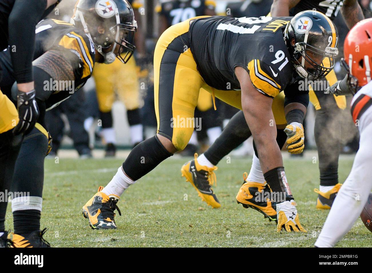 Pittsburgh Steelers defensive end Stephon Tuitt (91) plays against the ...
