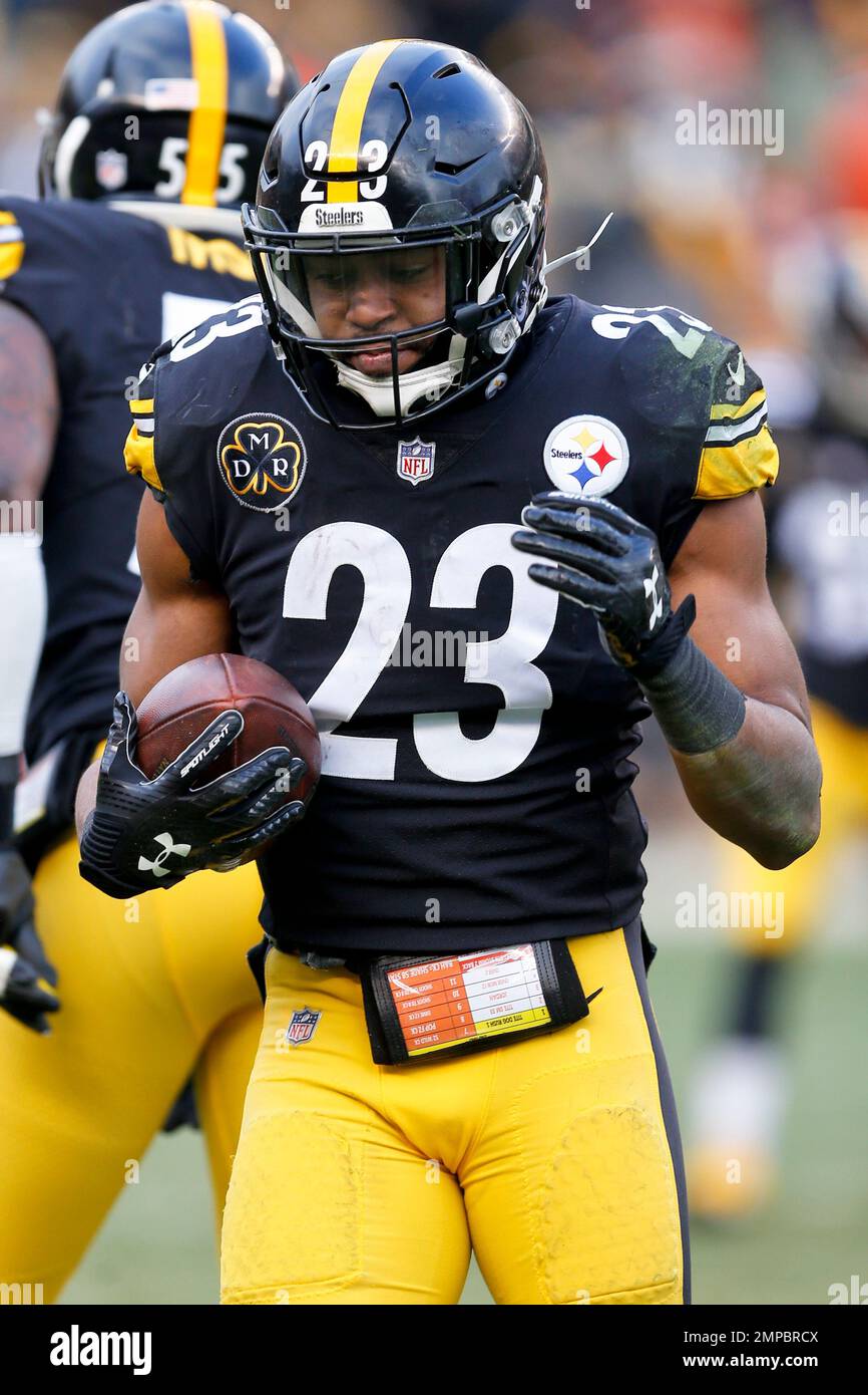 Pittsburgh Steelers free safety Mike Mitchell (23) runs off the field ...