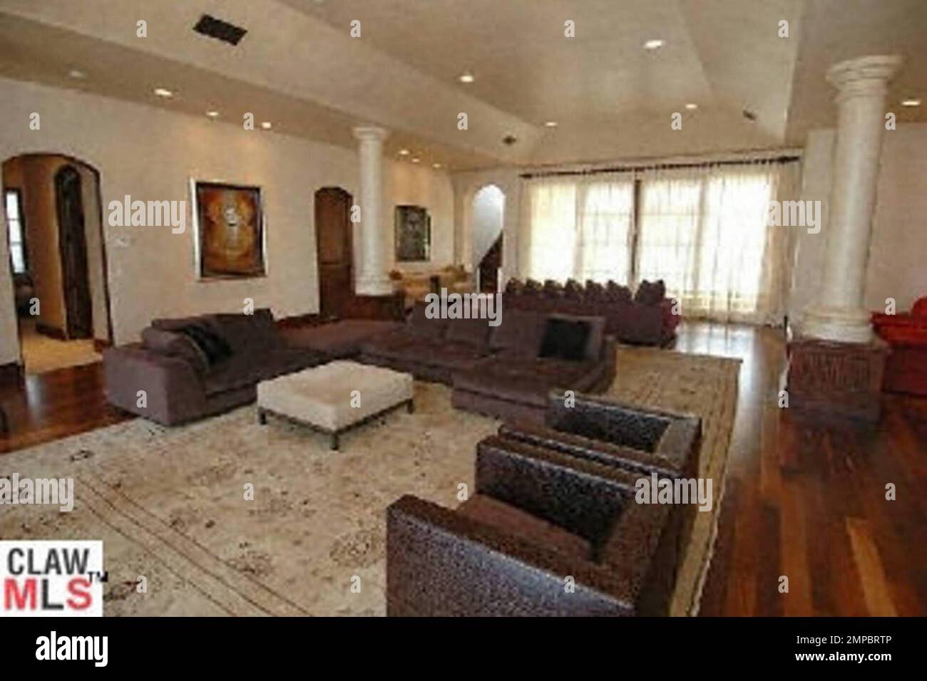 Exclusive!! This is the home that newly weds Canadian Punk Pop Princess ...