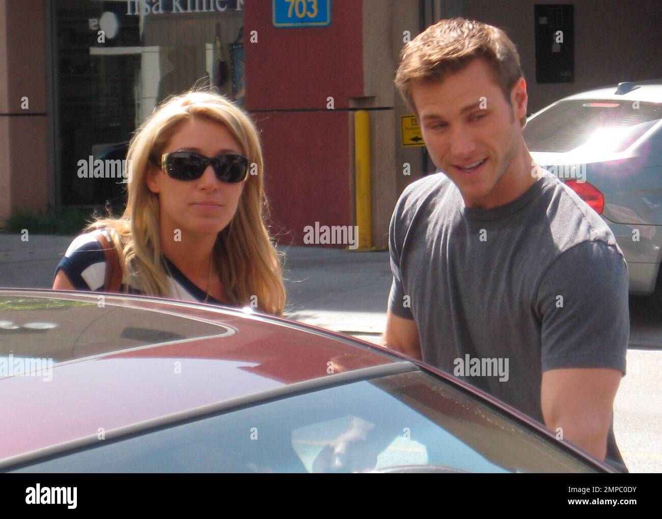 "The Bachelor" star Jake Pavelka and fianc e Vienna Girardi kiss while ...