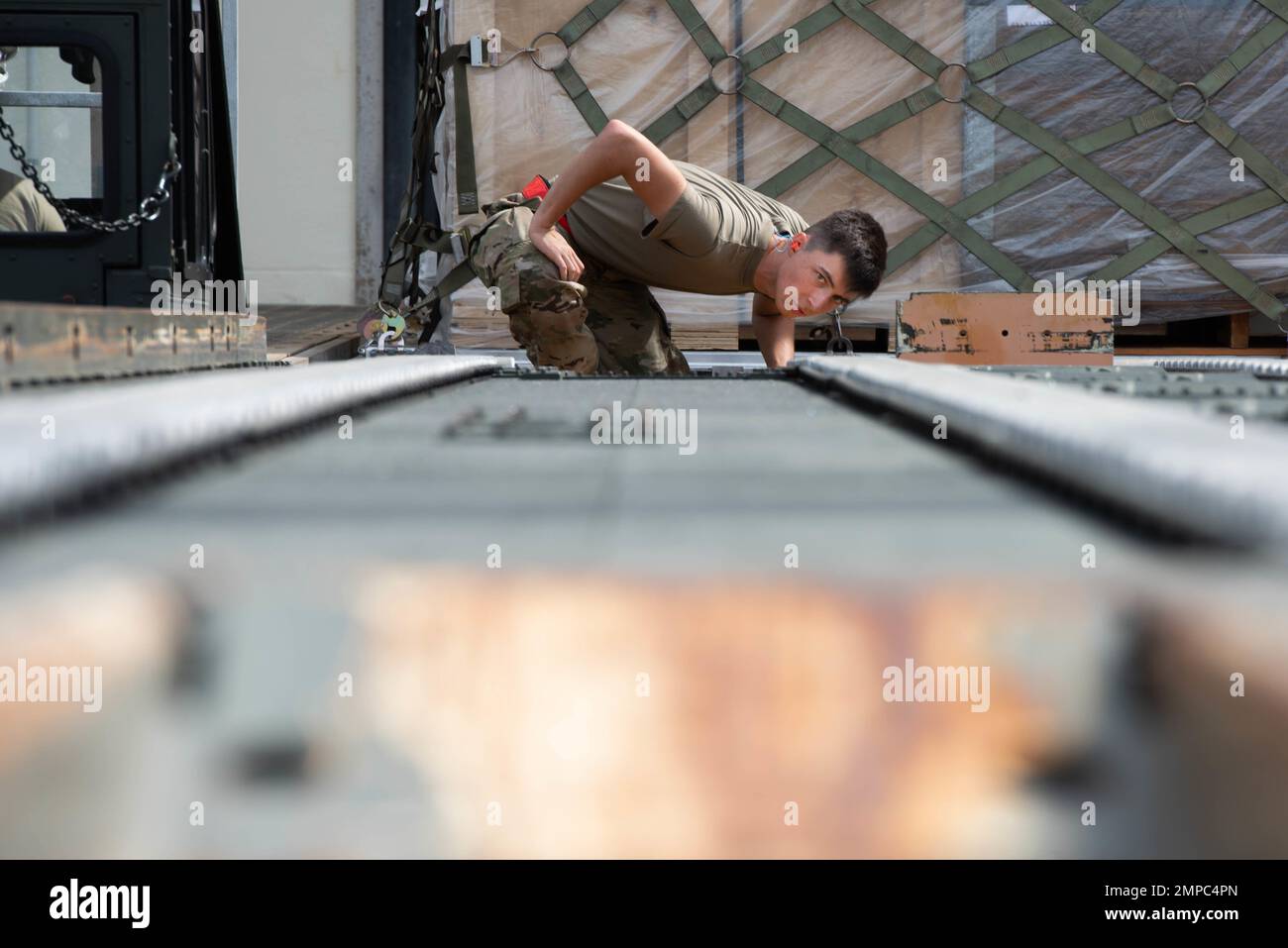 60k loader hi-res stock photography and images - Alamy