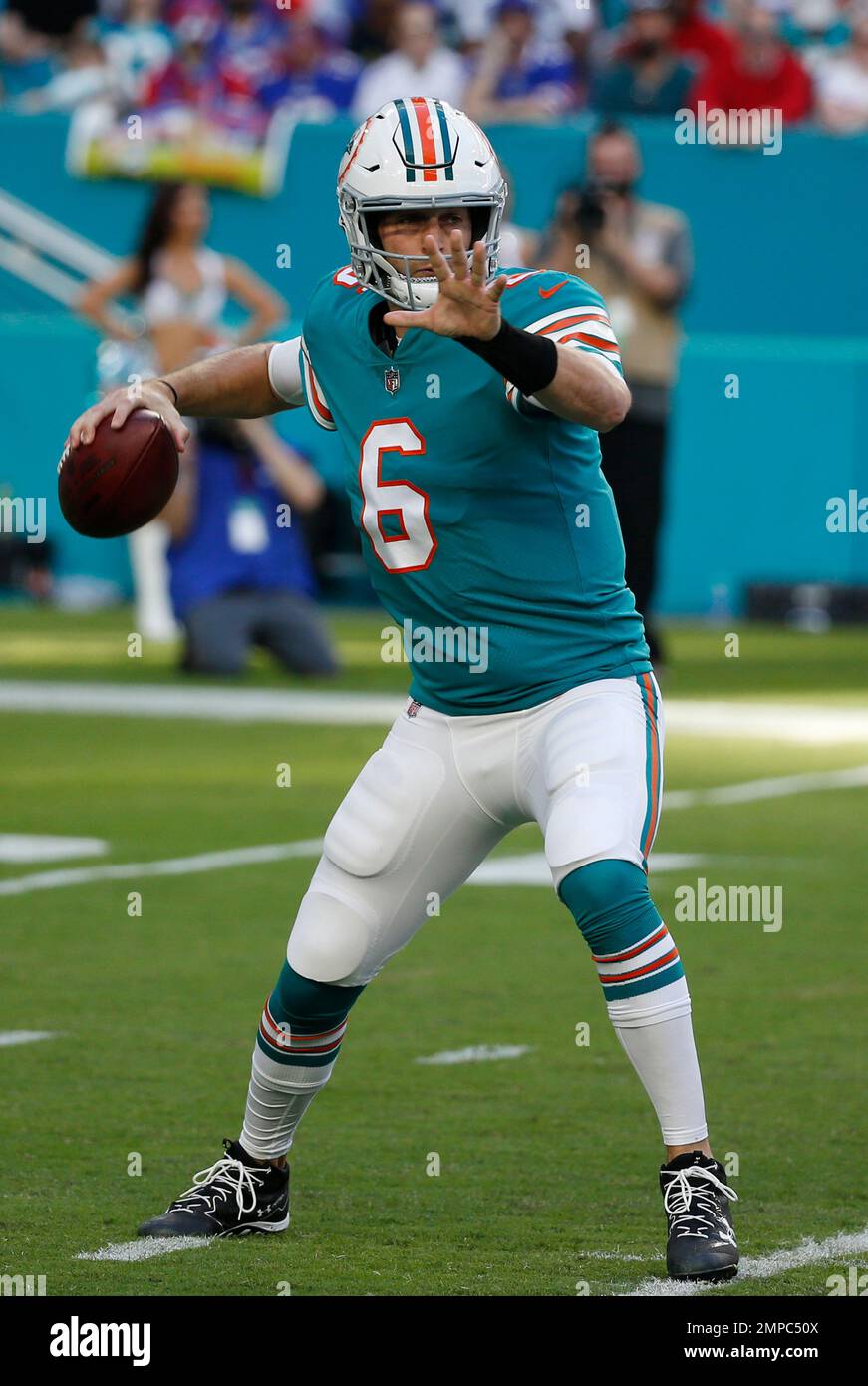 Miami Dolphins quarterback Jay Cutler (6) looks to pass, during the ...