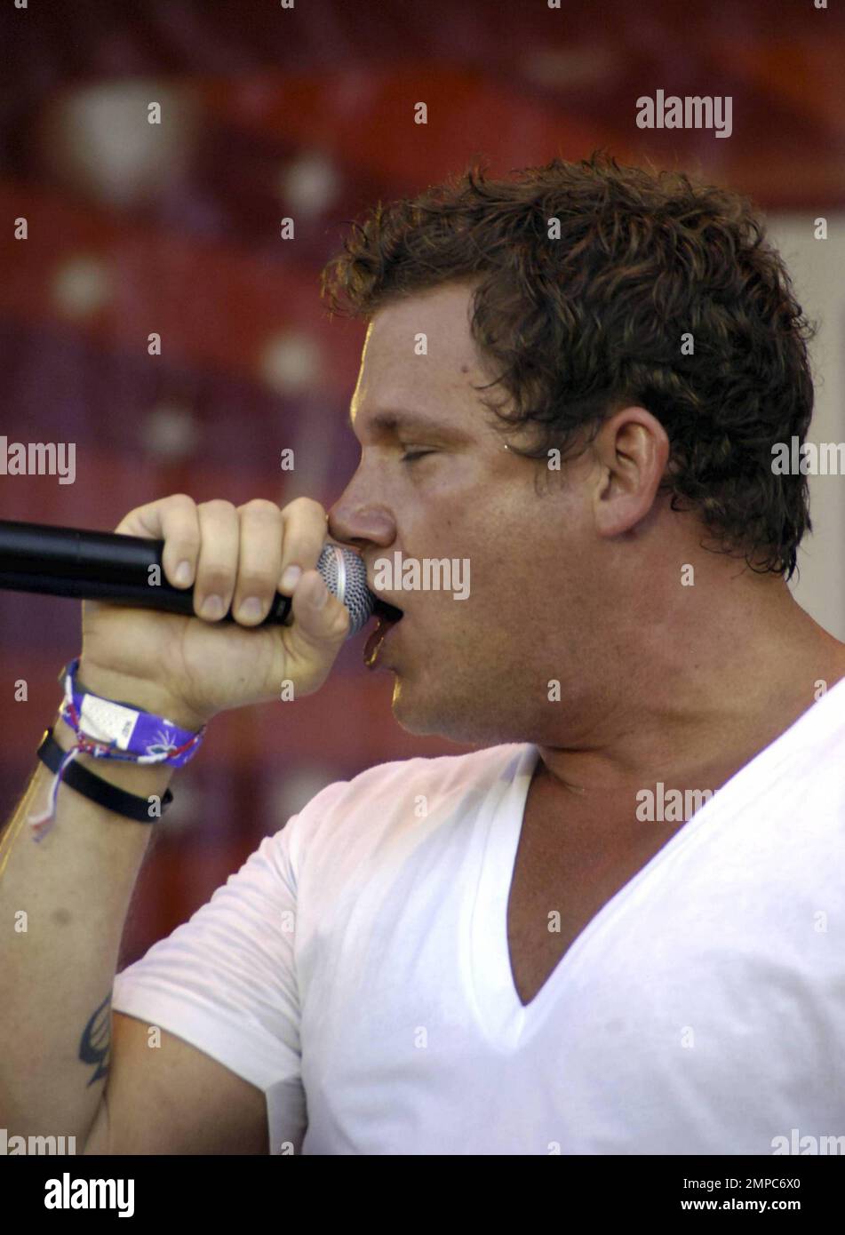 The Band From TV, including "Heroes" stars Greg Grunberg (drums) and ...