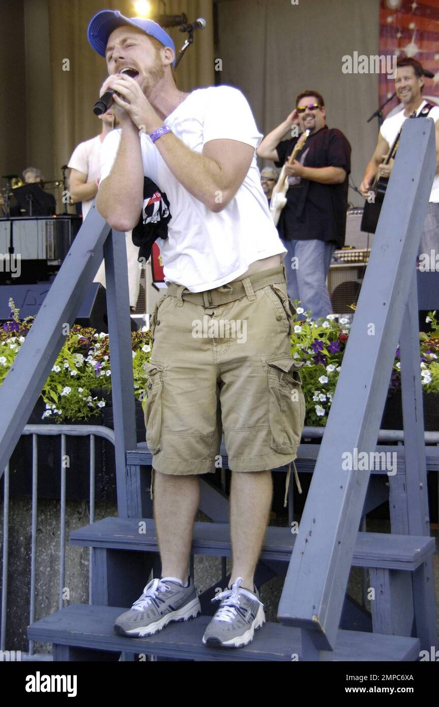 Brad savage hi-res stock photography and images - Alamy