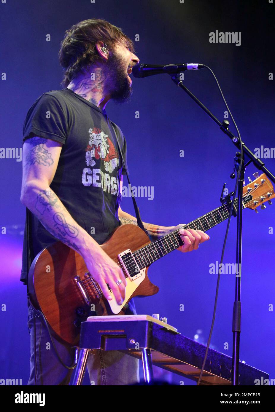 Ben Bridwell with Band of Horses performs at the Coca-Cola Roxy Theatre ...