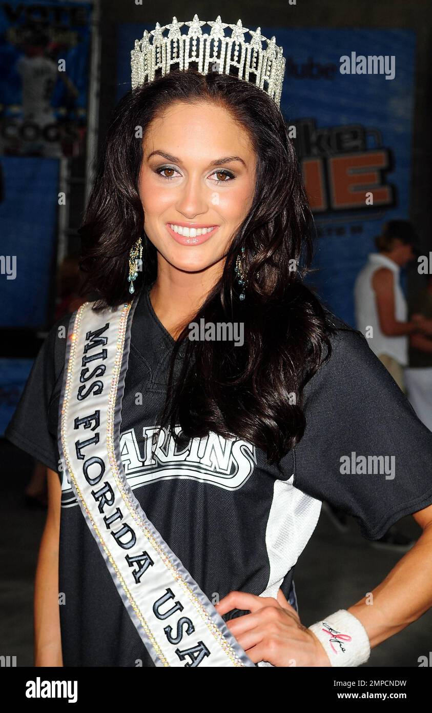 Miss florida usa sash hi-res stock photography and images - Alamy