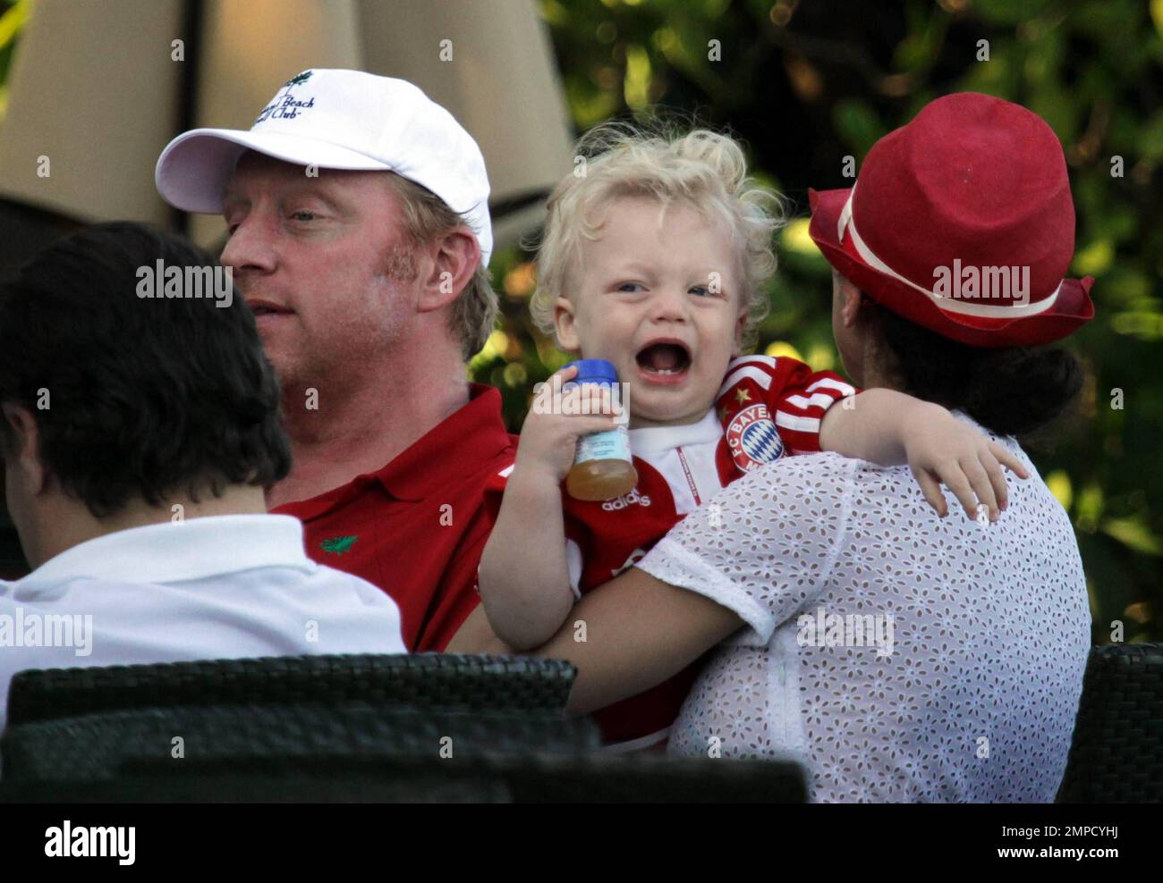 Crying in mothers arms hi-res stock photography and images - Alamy