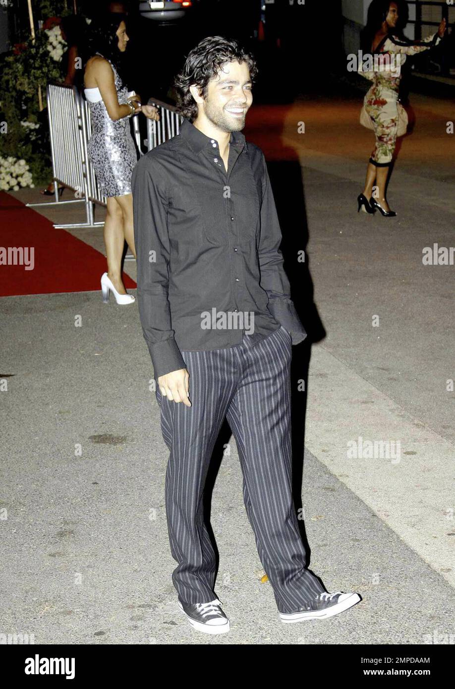 Adrian Grenier arrives at the invitation-only party to welcome the ...