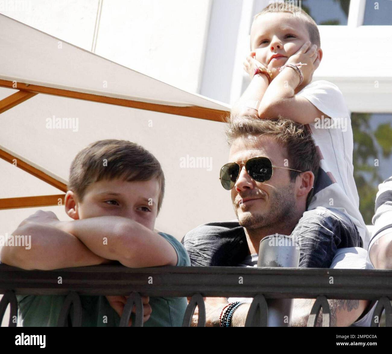 Star footballer David Beckham and wife, former Spice Girl Victoria ...
