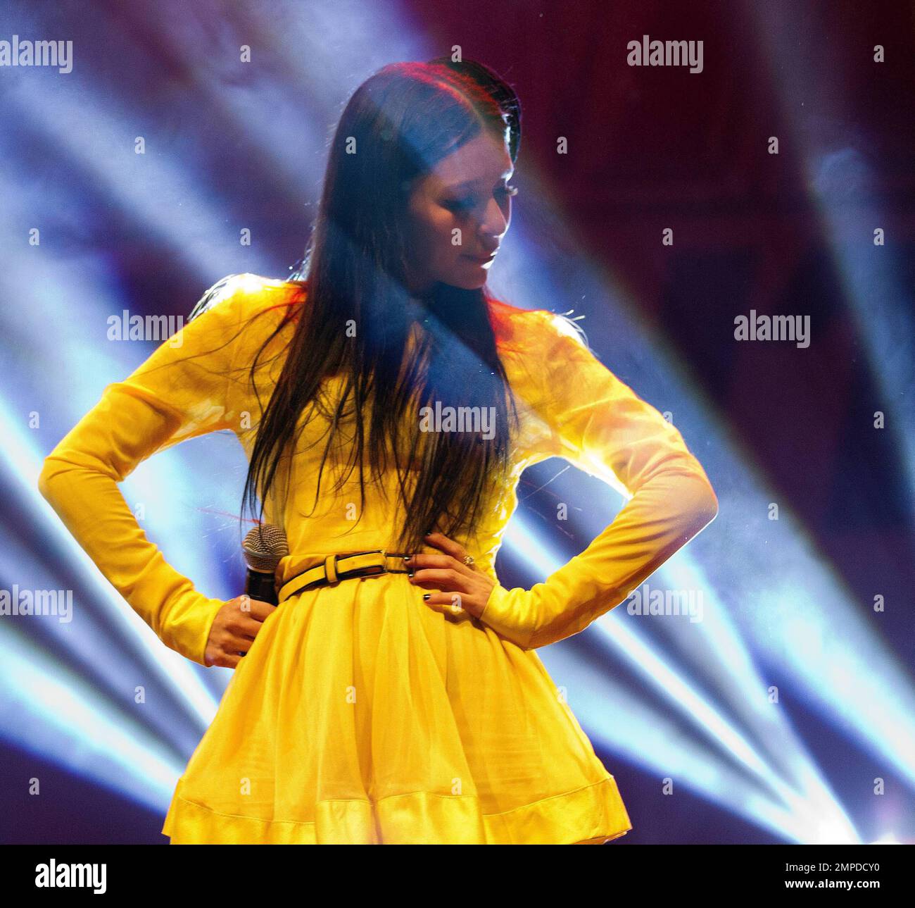 Mexican synthpop band 'Belanova' performed live including their new hit ...