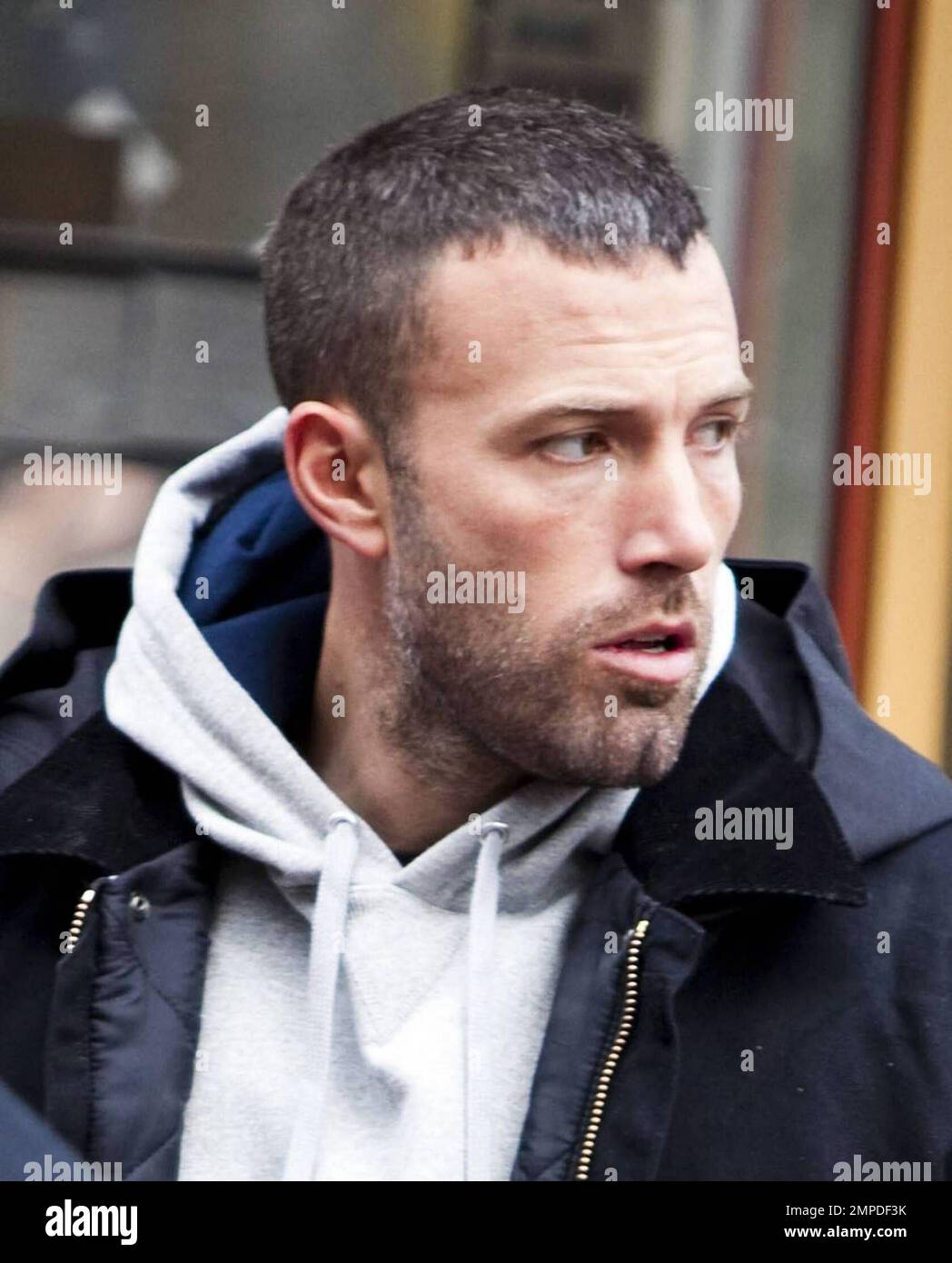 Ben Affleck's wife Jennifer Garner drops by the movie set of The Town ...