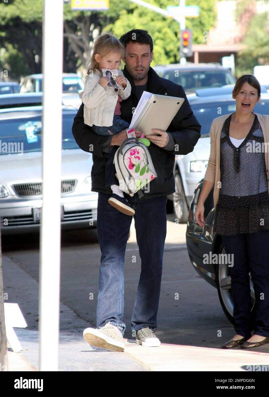 Ben Affleck is a good Dad! Actor Ben Affleck took his daughter Violet ...