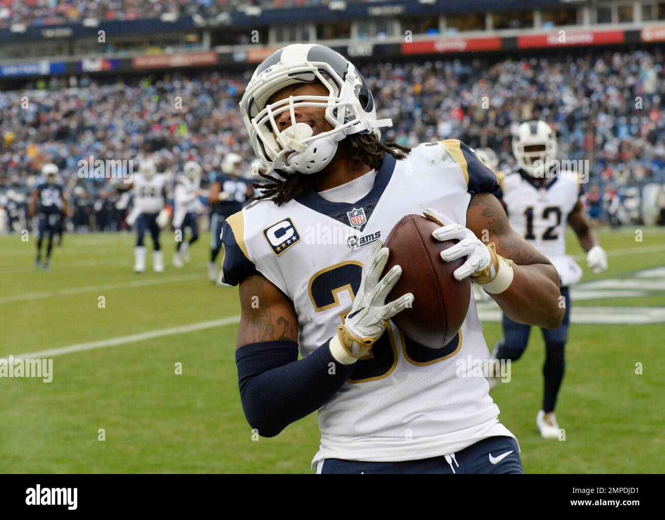 Los Angeles Rams running back Todd Gurley (30) scores a touchdown on an ...