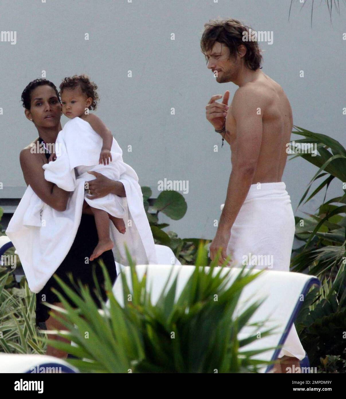 Halle Berry, Gabriel Aubry and their young daughter Nahla spend the ...