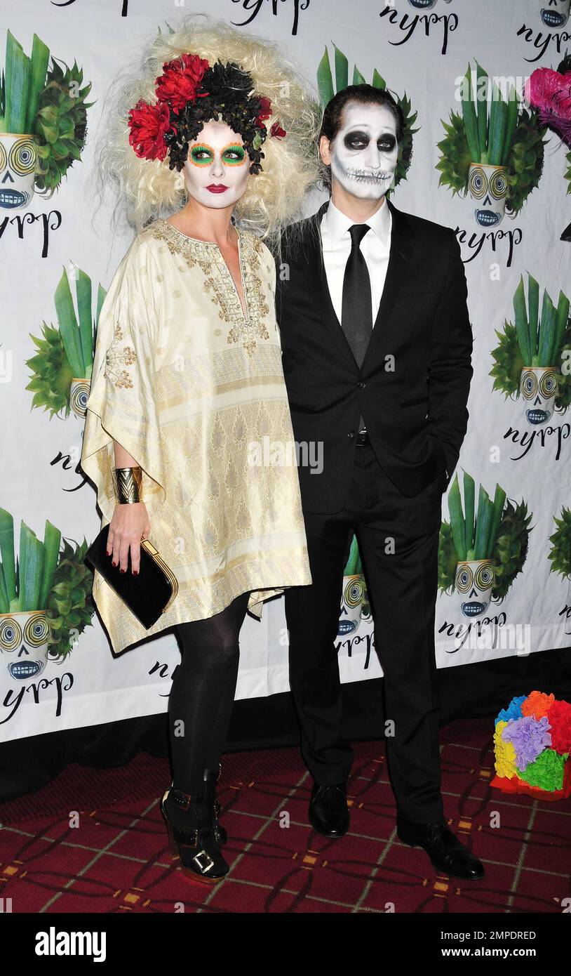 Debra Messing and Daniel Zelman at Bette Midler's New York Restoration ...