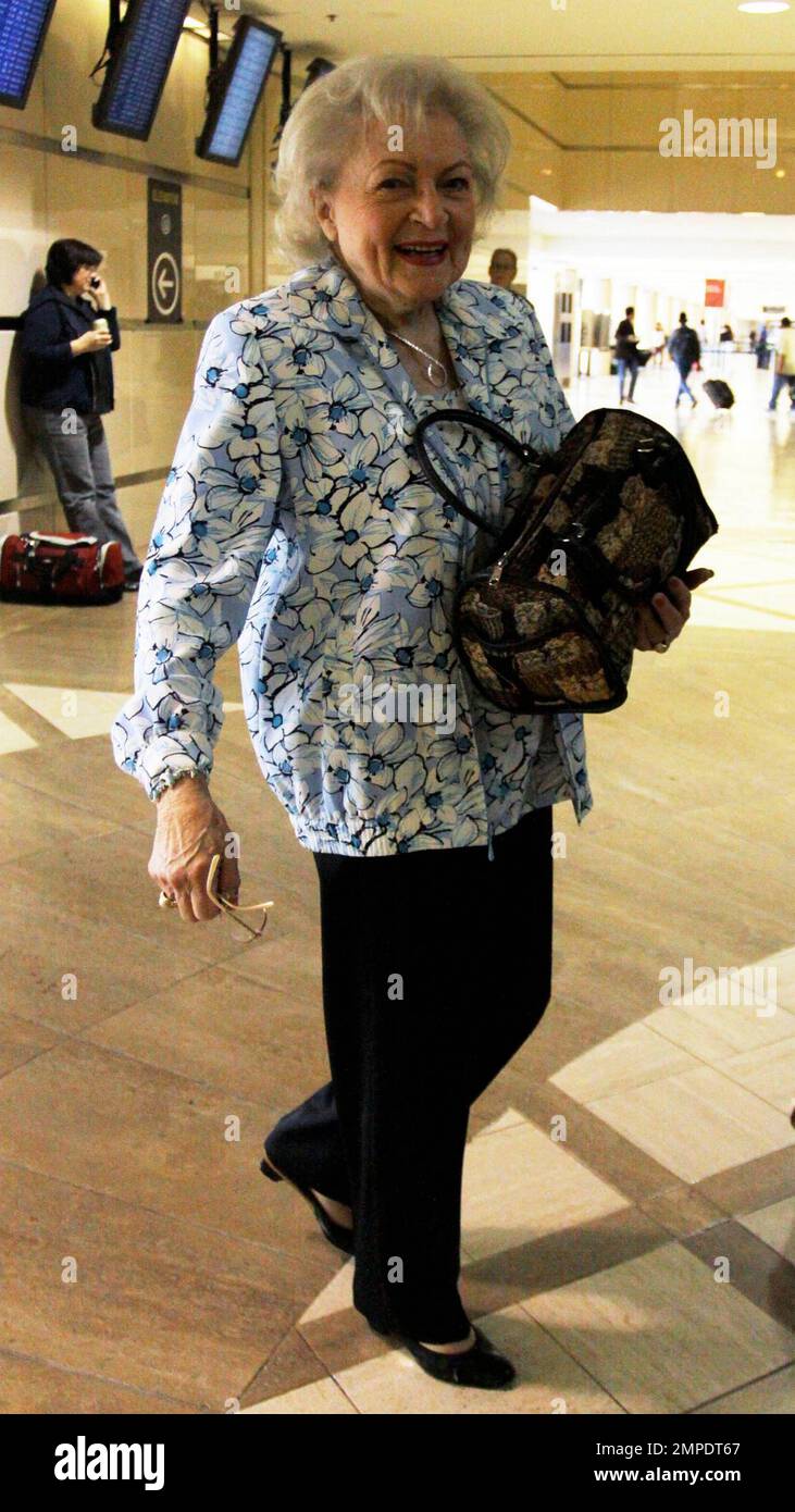 EXCLUSIVE!! Actress Betty White is all smiles as she arrives at LAX. On ...