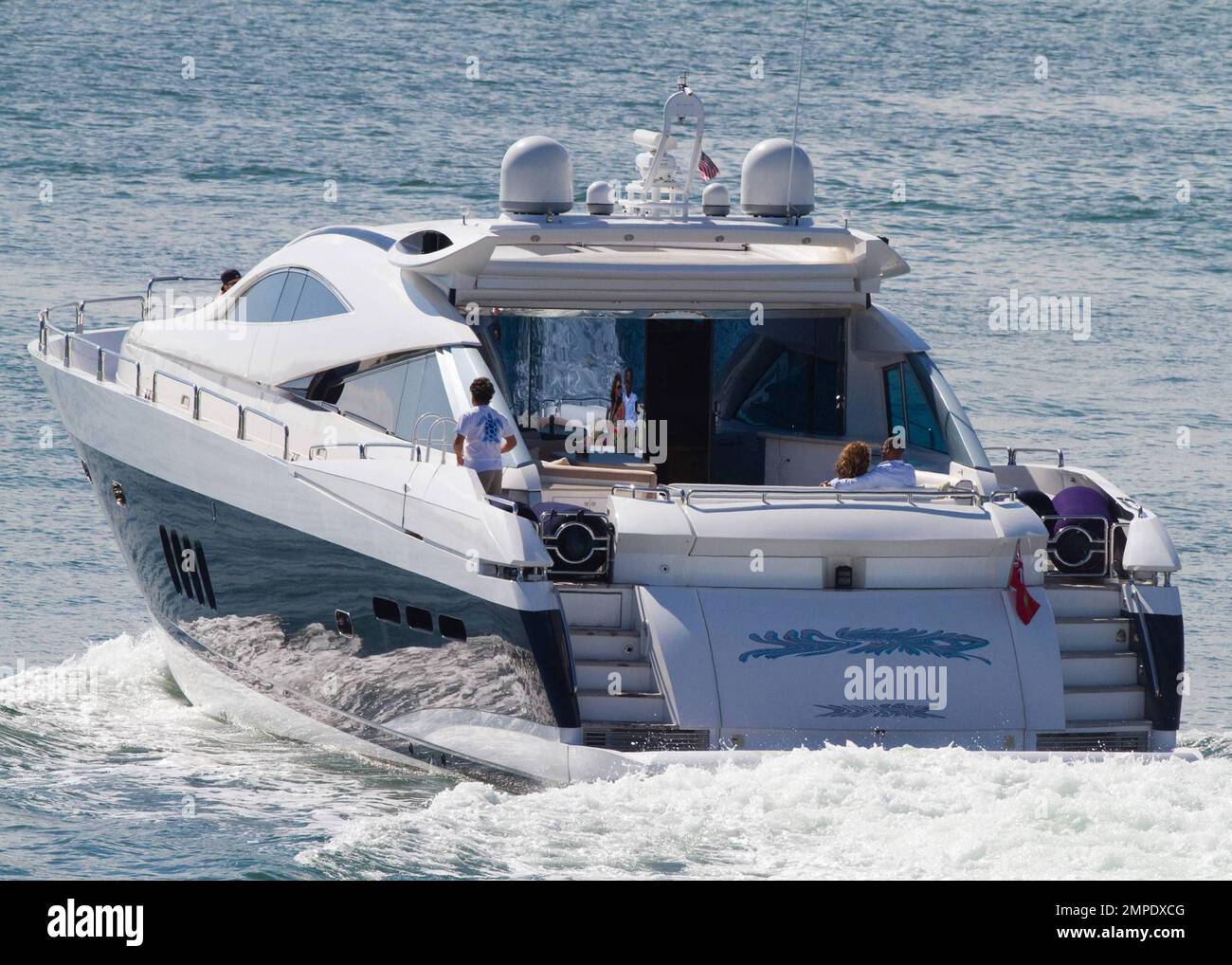 EXCLUSIVE!! Beyonce and Jay-Z spend some quality time together in Miami ...