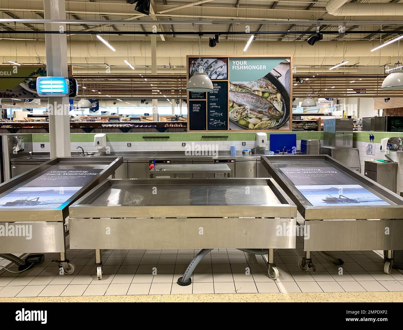 Tesco food counter hi-res stock photography and images - Alamy
