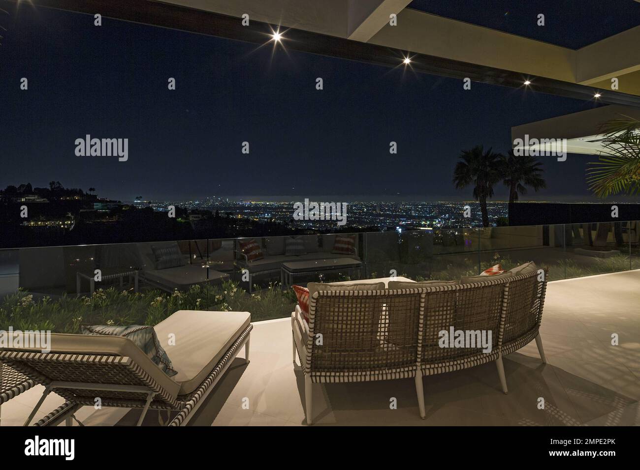 This is the incredible $85M dollar Beverly HIlls hillside estate with ...