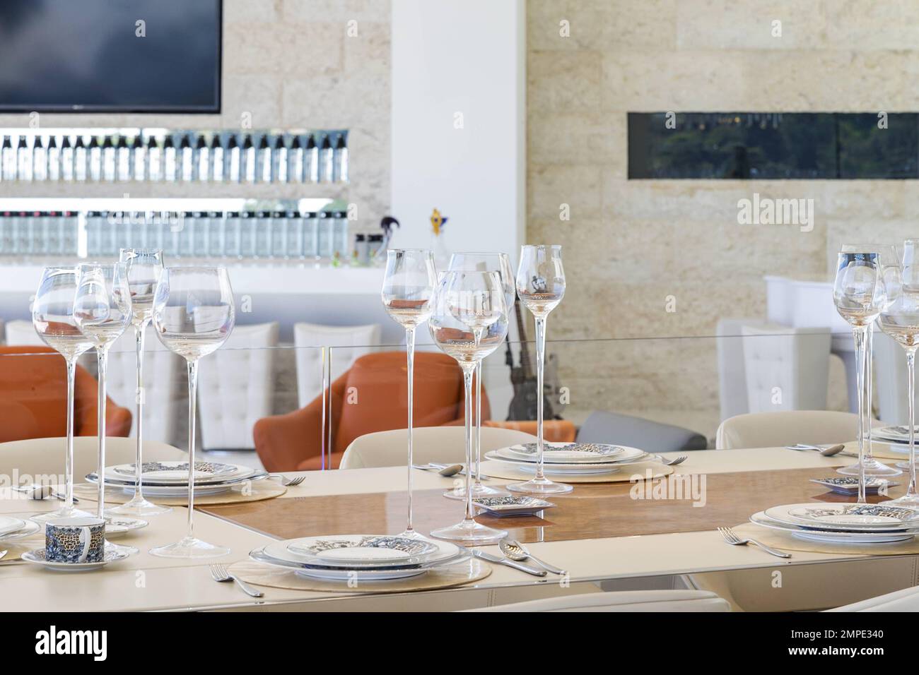 This is the incredible $85M dollar Beverly HIlls hillside estate with ...