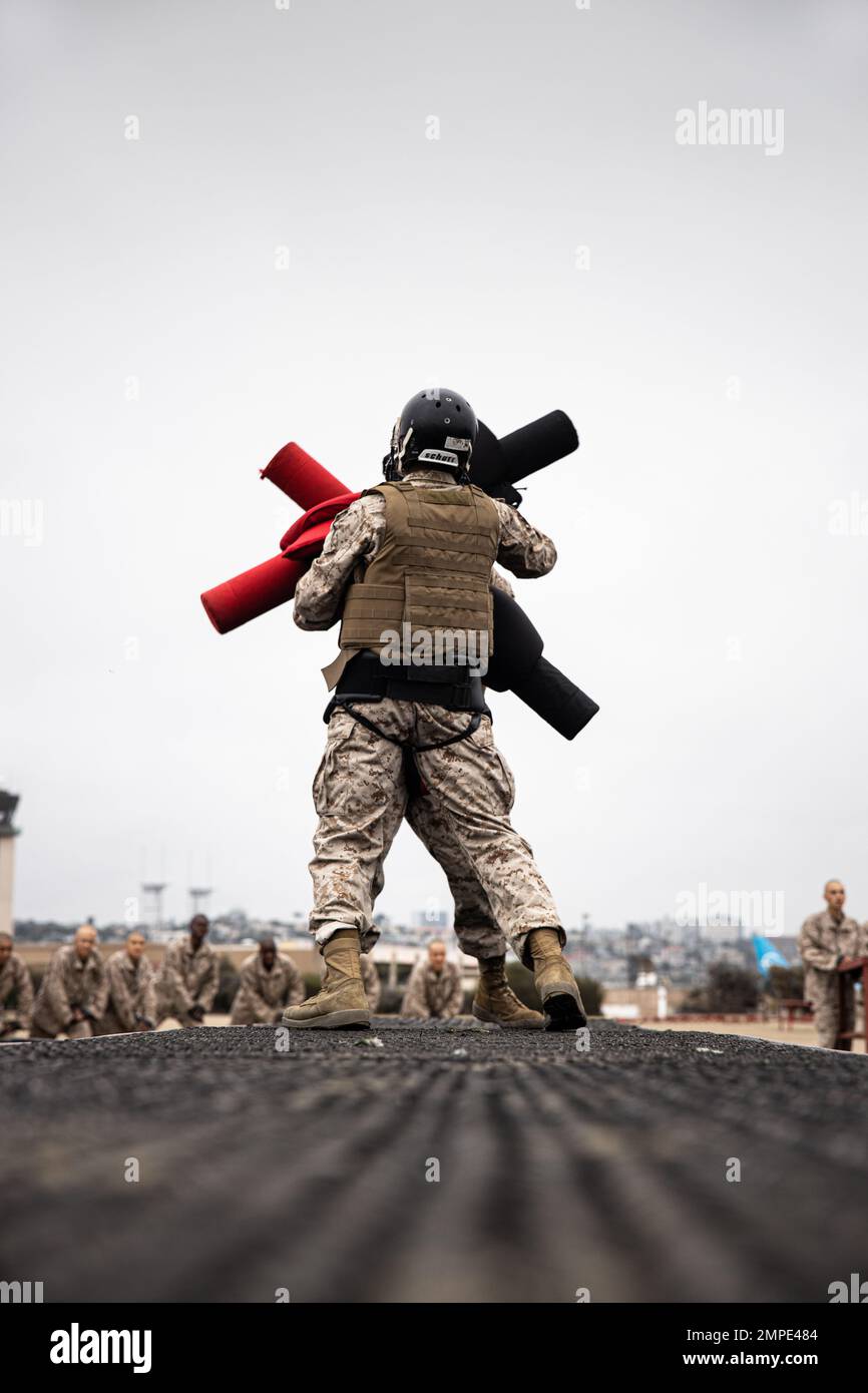 U.S. Marine Corps recruits with Kilo Company, Third Recruit Training ...