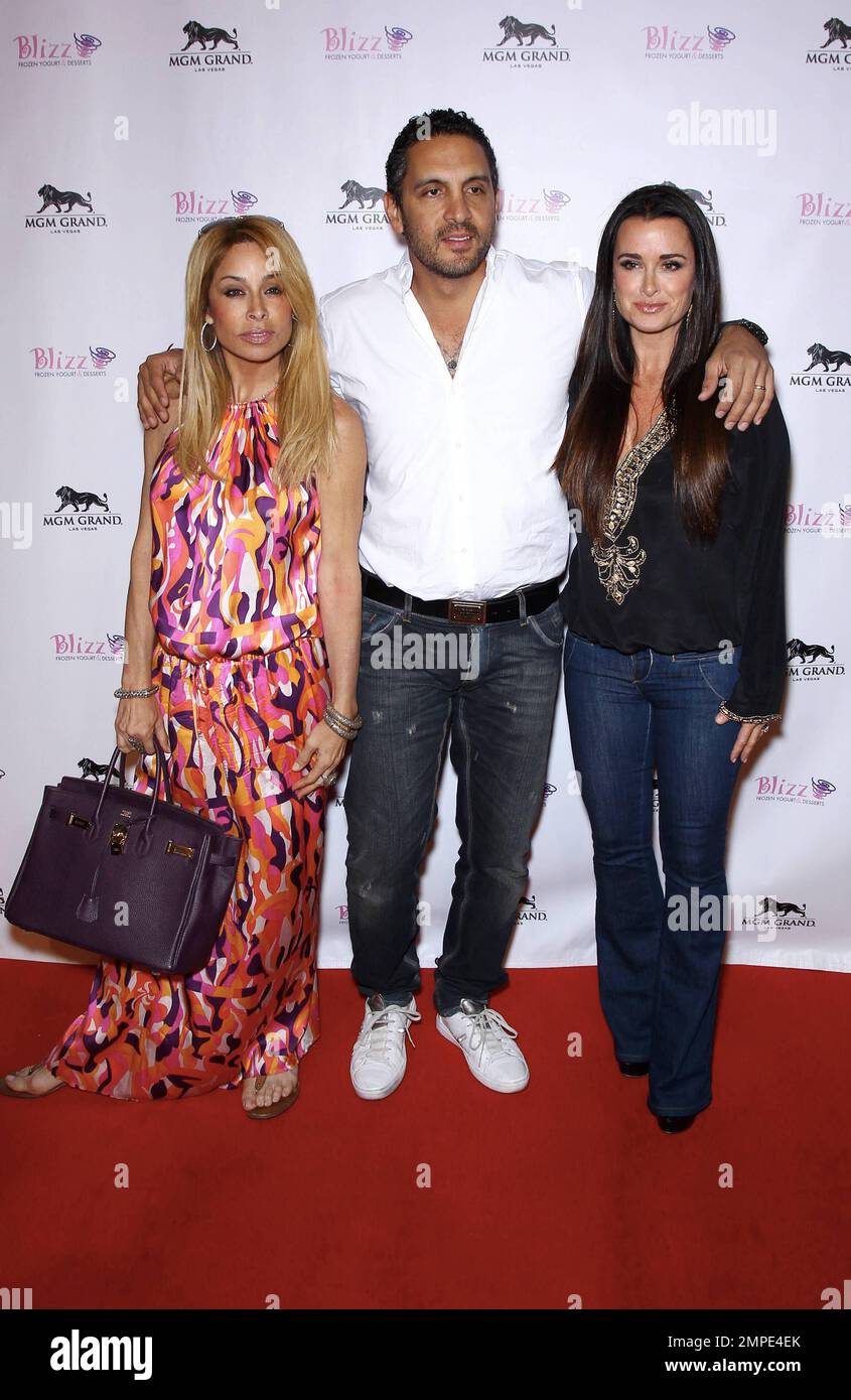Faye resnick and kyle richards hi-res stock photography and images - Alamy