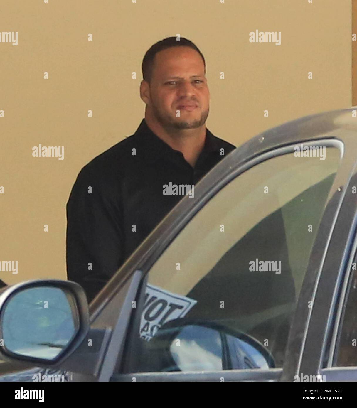 EXCLUSIVE!! It appears Justin Bieber's bodyguard Hugo Hesny had a ...