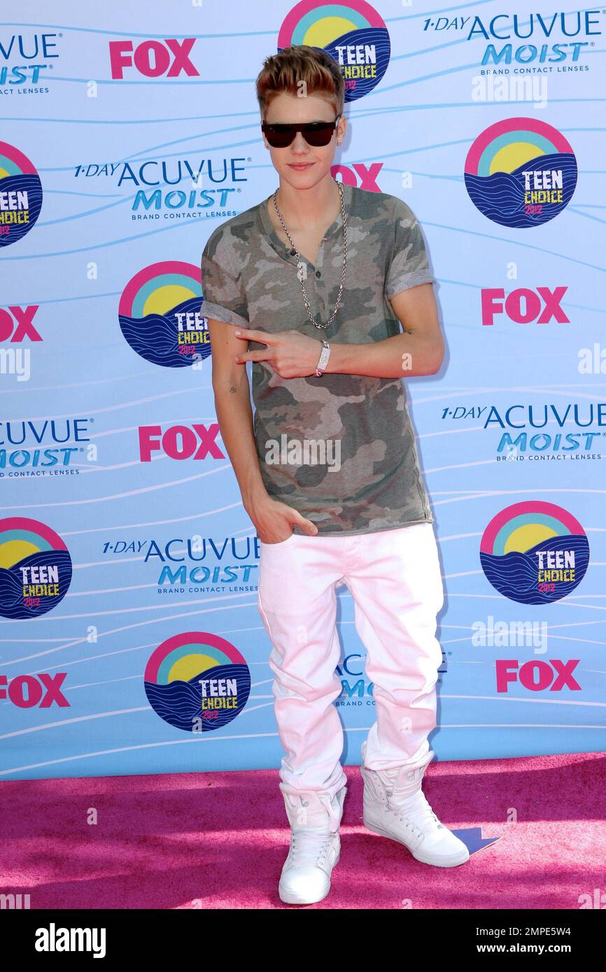 Justin Bieber at the 2012 Teen Choice Awards at the Gibson Amphitheatre ...
