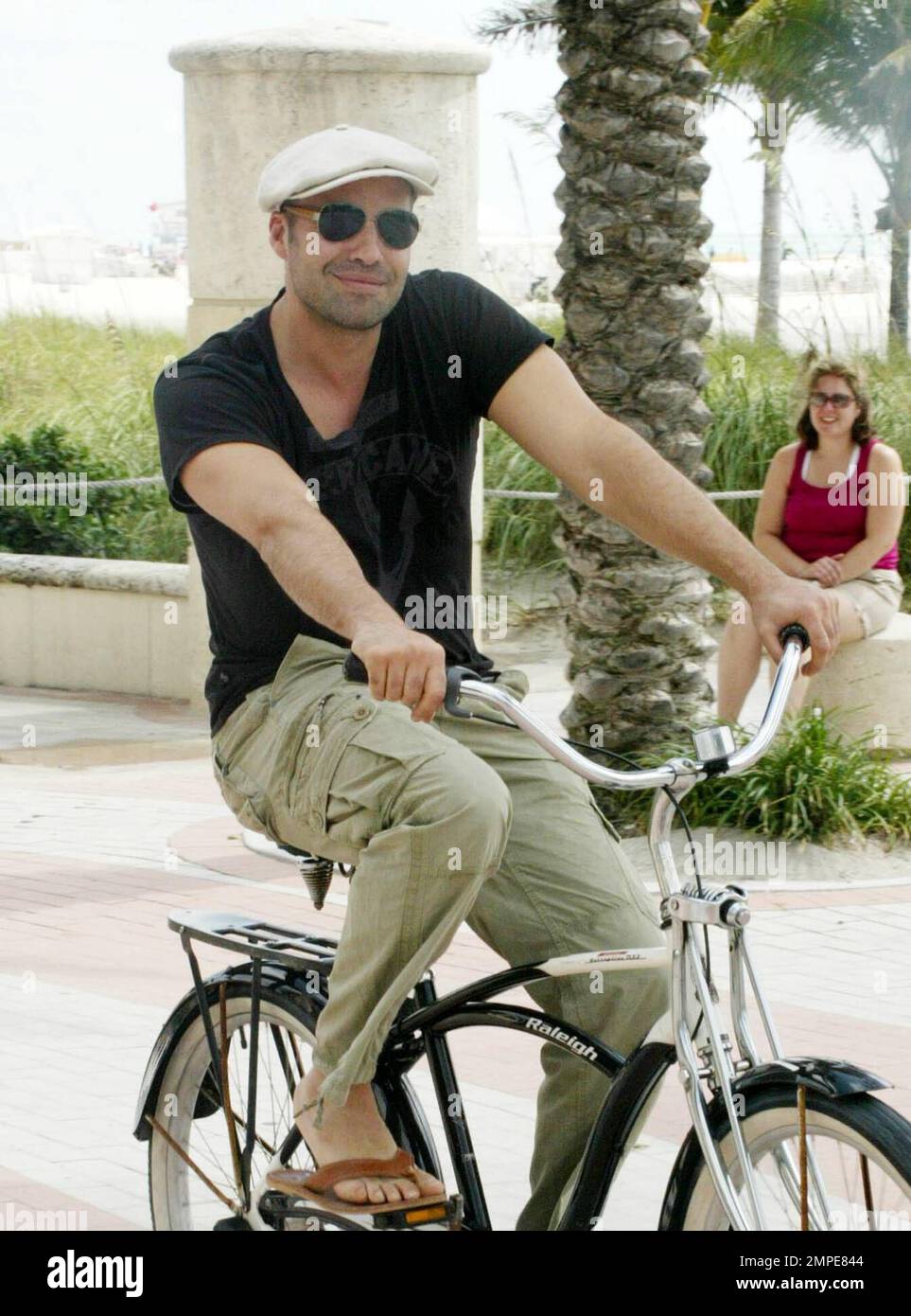 Exclusive!! Billy Zane takes a bike ride with pals around Miami's South ...