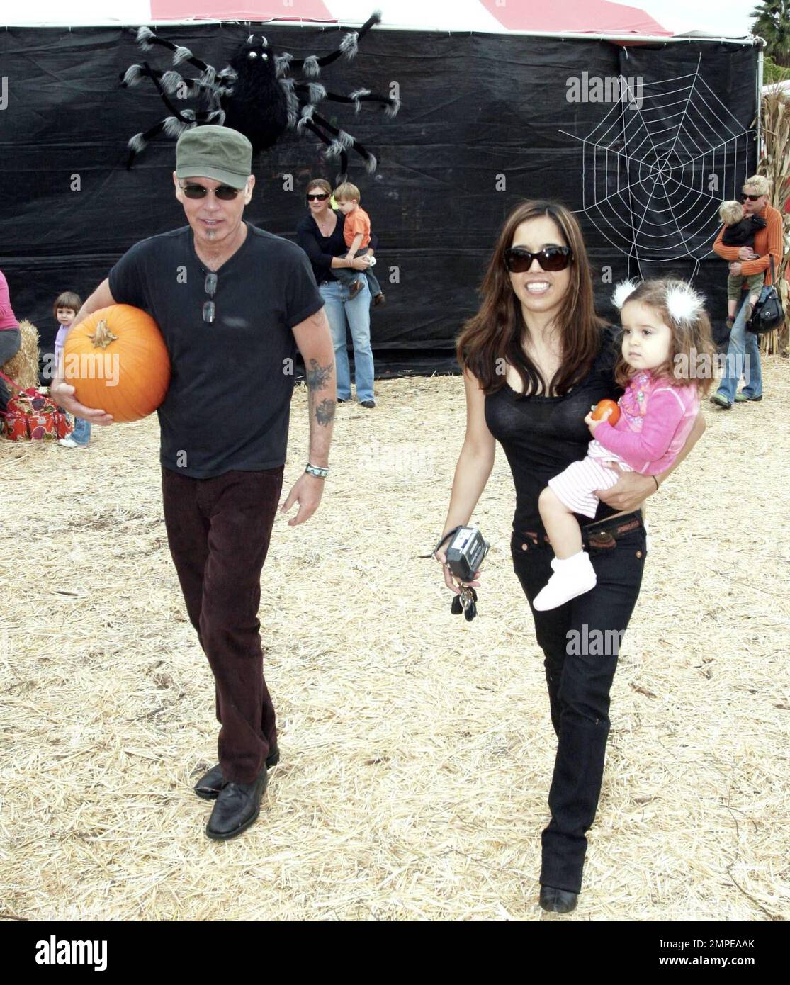 Billy Bob Thornton finds himself a "nice round pumpkin" at the Pumpkin ...