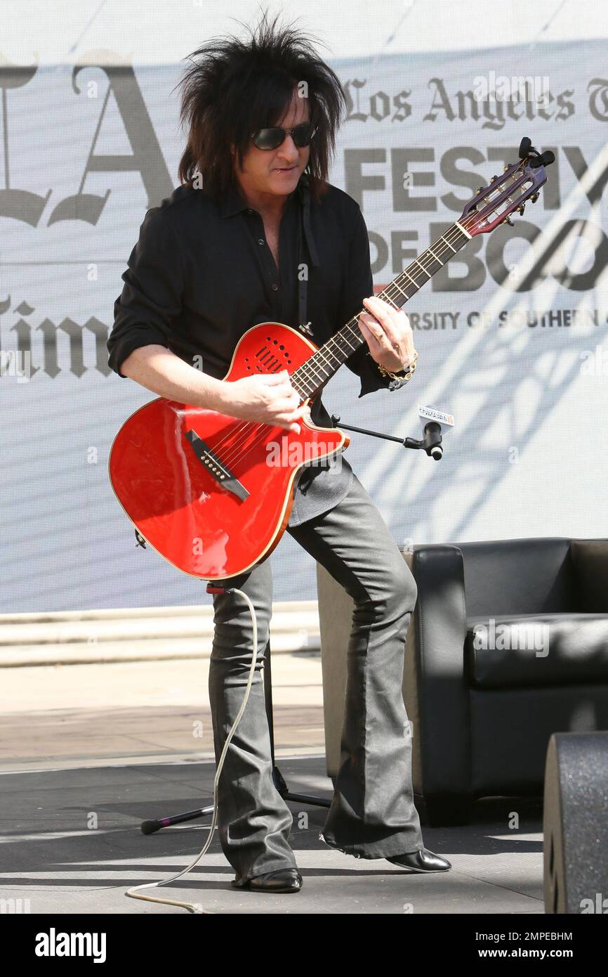 Steve stevens guitarist hi-res stock photography and images - Alamy