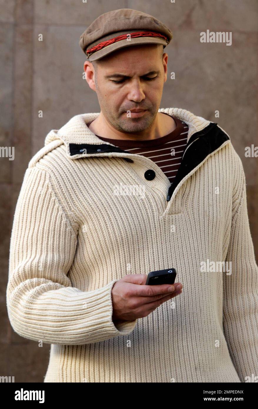 Actor Billy Zane and family get in some holiday shopping at The Grove ...
