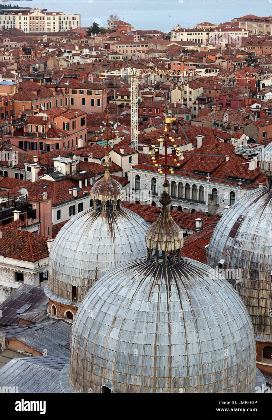 Beautiful evening in Venice. Colorful panoramic photo of famous Italian ...