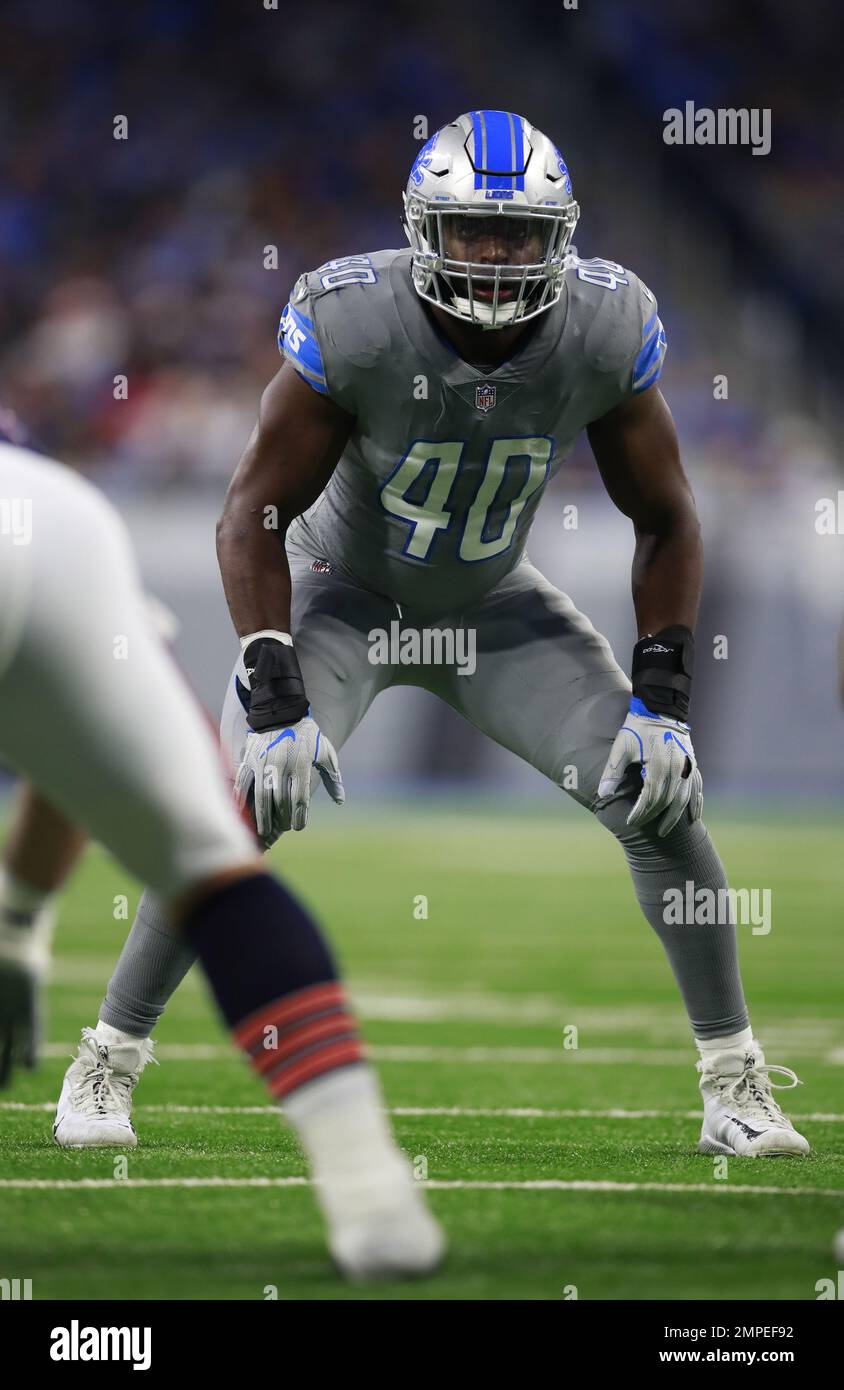 Detroit Lions linebacker Jarrad Davis (40) lines up against the Chicago ...