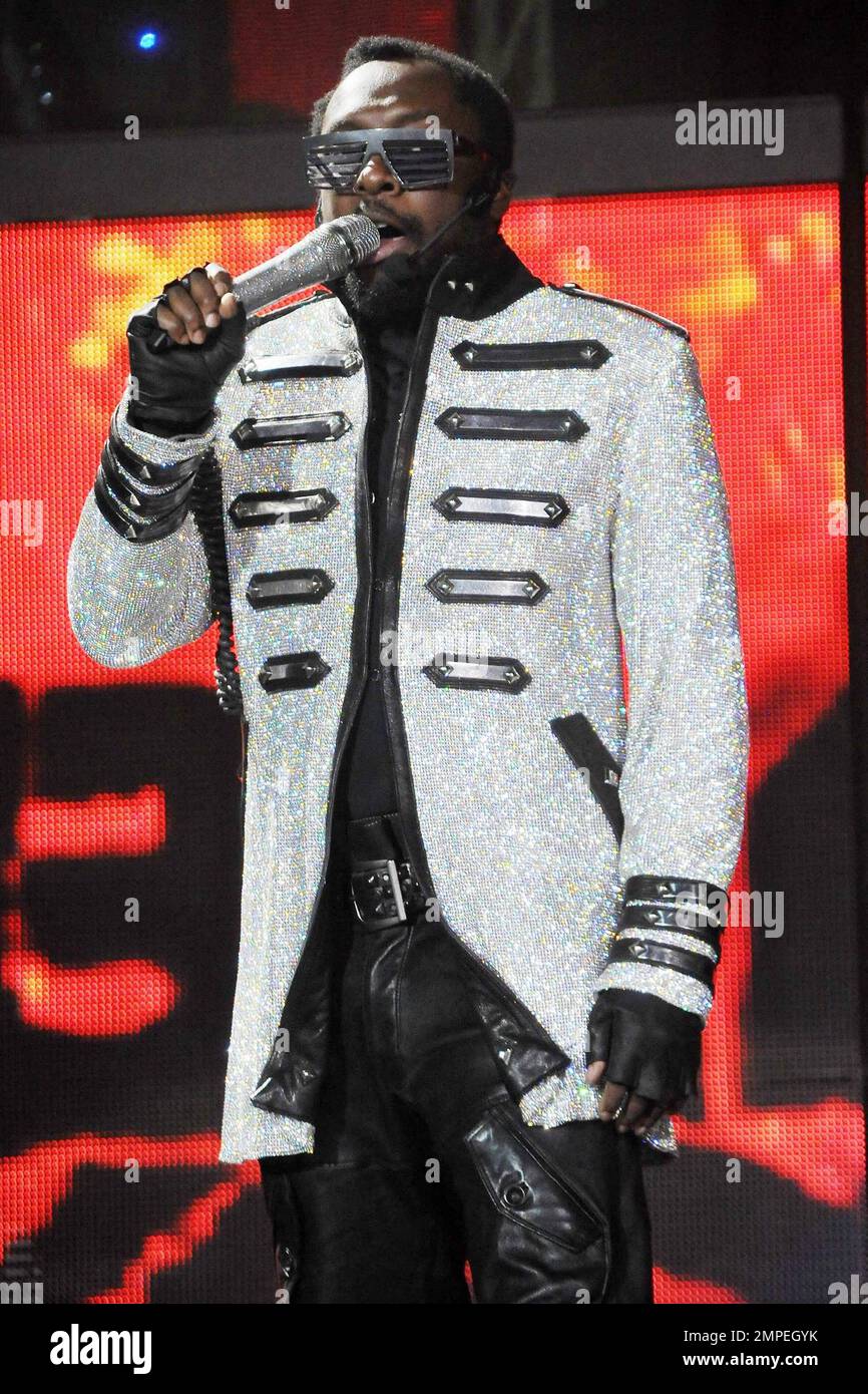 will.i.am (William James Adams, Jr.) of the Black Eyed Peas performs ...