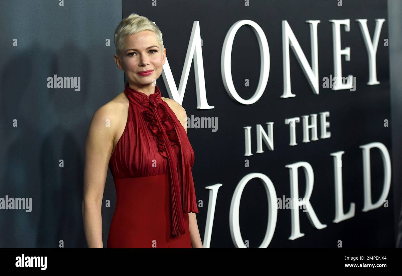 Michelle Williams arrives at the world premiere of "All the Money in ...